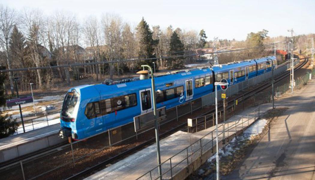 Roslagsbanans nya X15p tåg rullar mot framtiden | INFRASTRUKTURnyheter.se